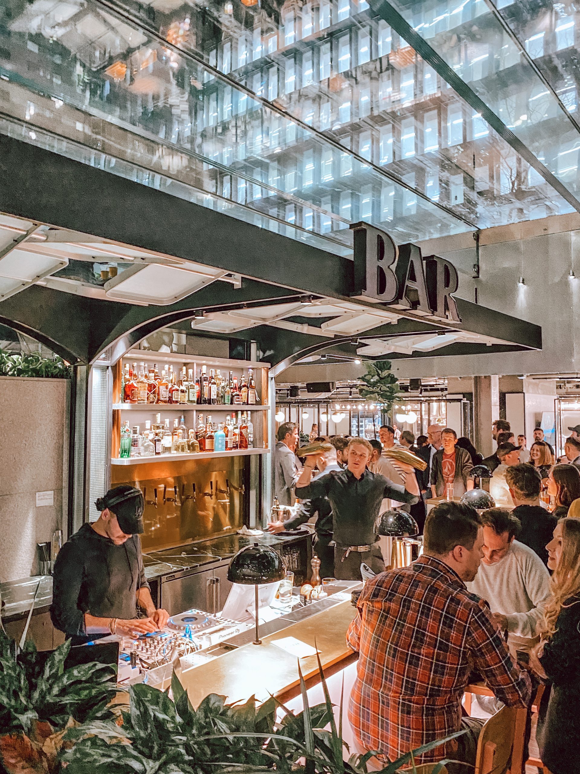 Bon Appétit : Le Cathcart, la nouvelle destination gourmande 🍸 - Off to ...