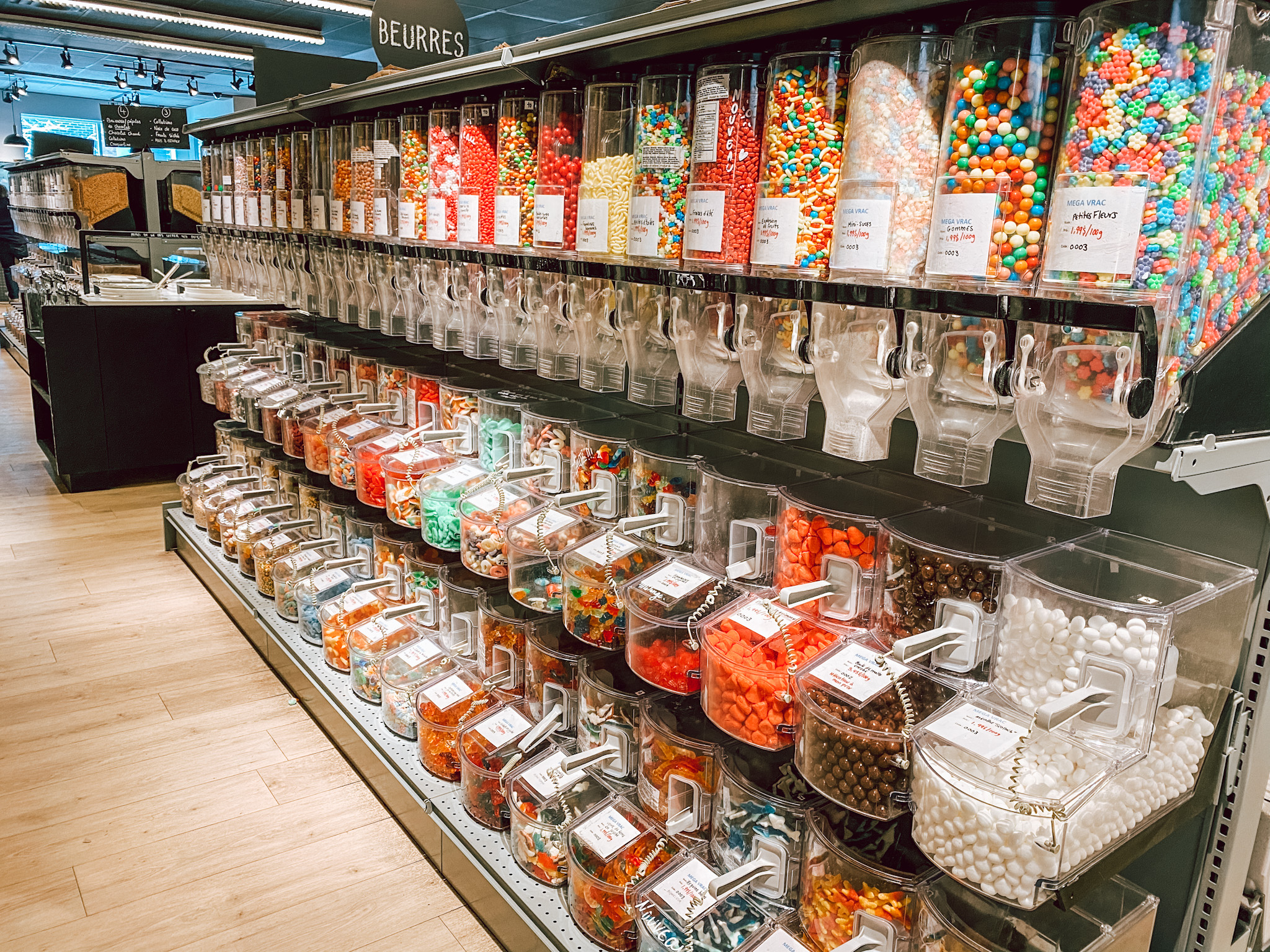 À la découverte de la Promenade Masson dans Rosemont 🛍 | Off to Montréal