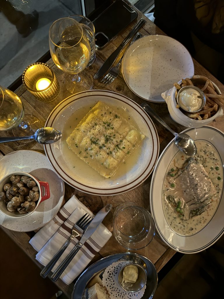 Bon Appétit : Bouillon Albert, nouvelle adresse sur la rue Saint-Denis.